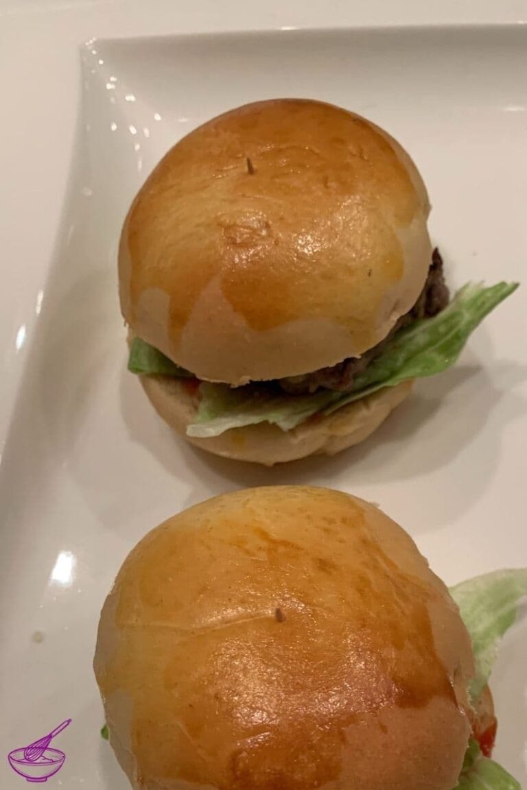 Delicious homemade mini cheeseburger Recipe