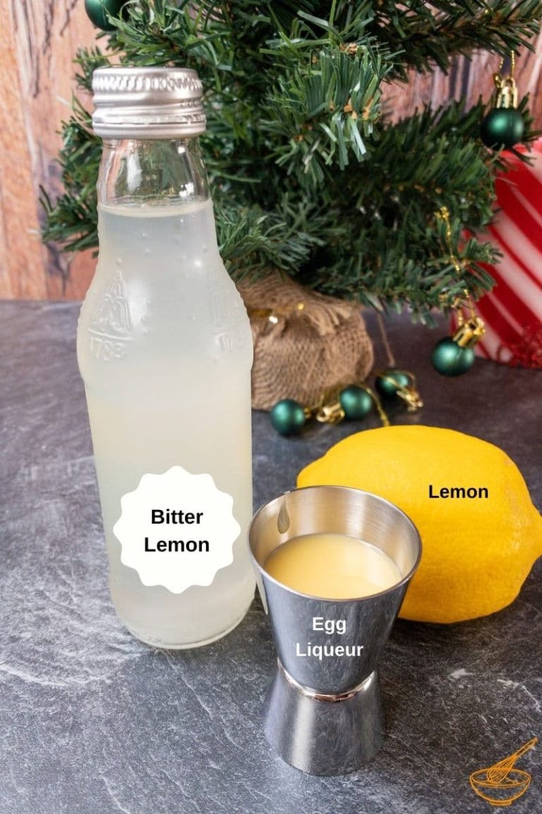 How to make a Snowball Cocktail