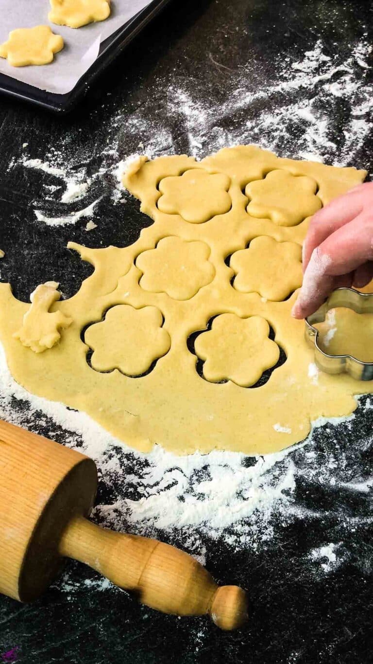 Easy Cut-Out Sugar Cookies {no chill}