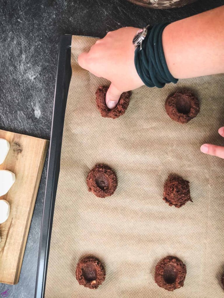 Ugly but Good Chocolate Chip Marshmallow Cookies