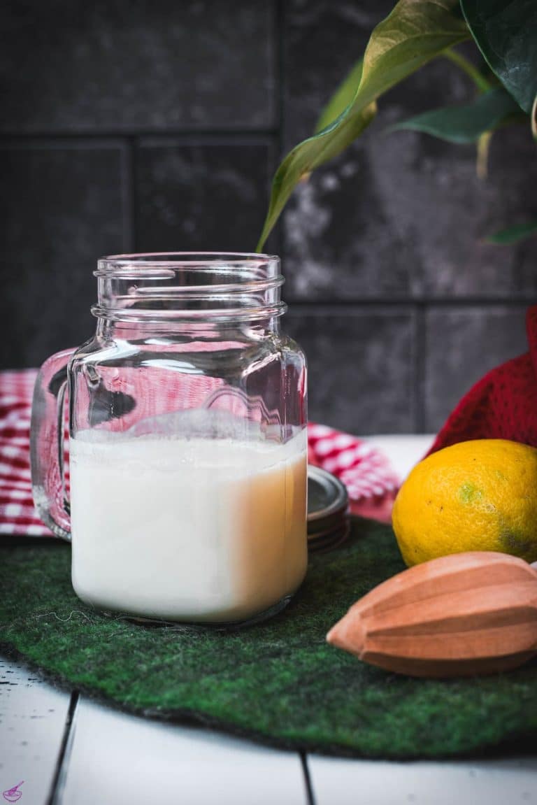 How to Make Sour Milk at Home