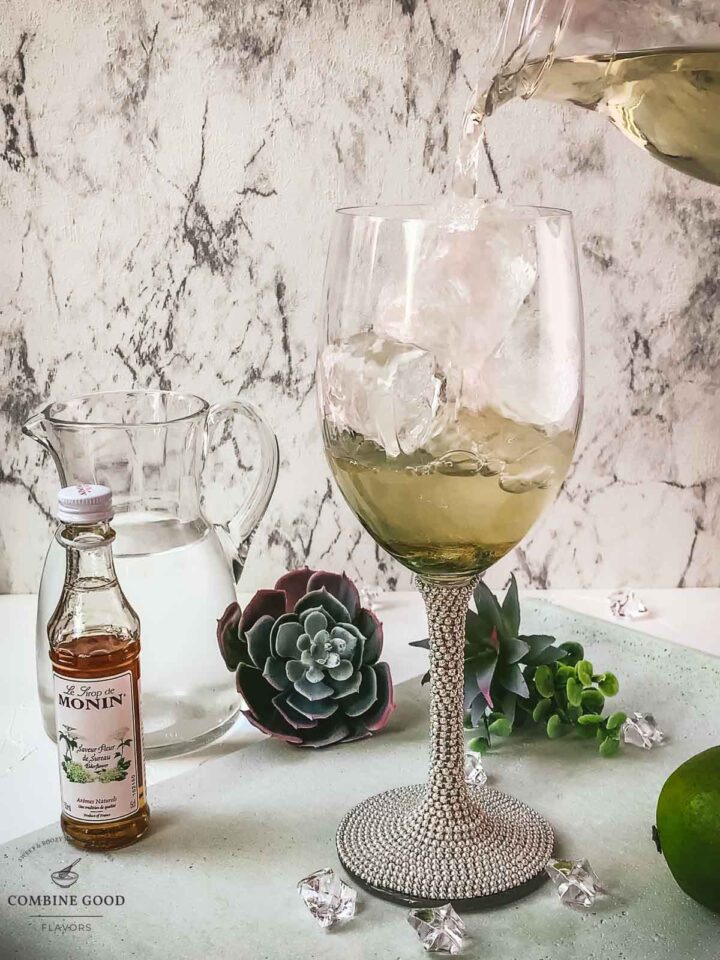 White Wine Hugo Spritz Cocktail Recipe